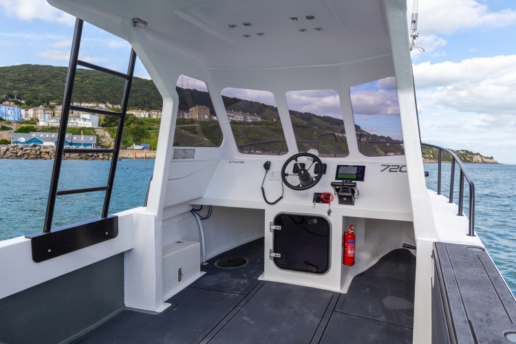 Cheetah Adventure Series 2.55m Beam, 6.9m Length, 7.2m | Cheetah Marine LLP